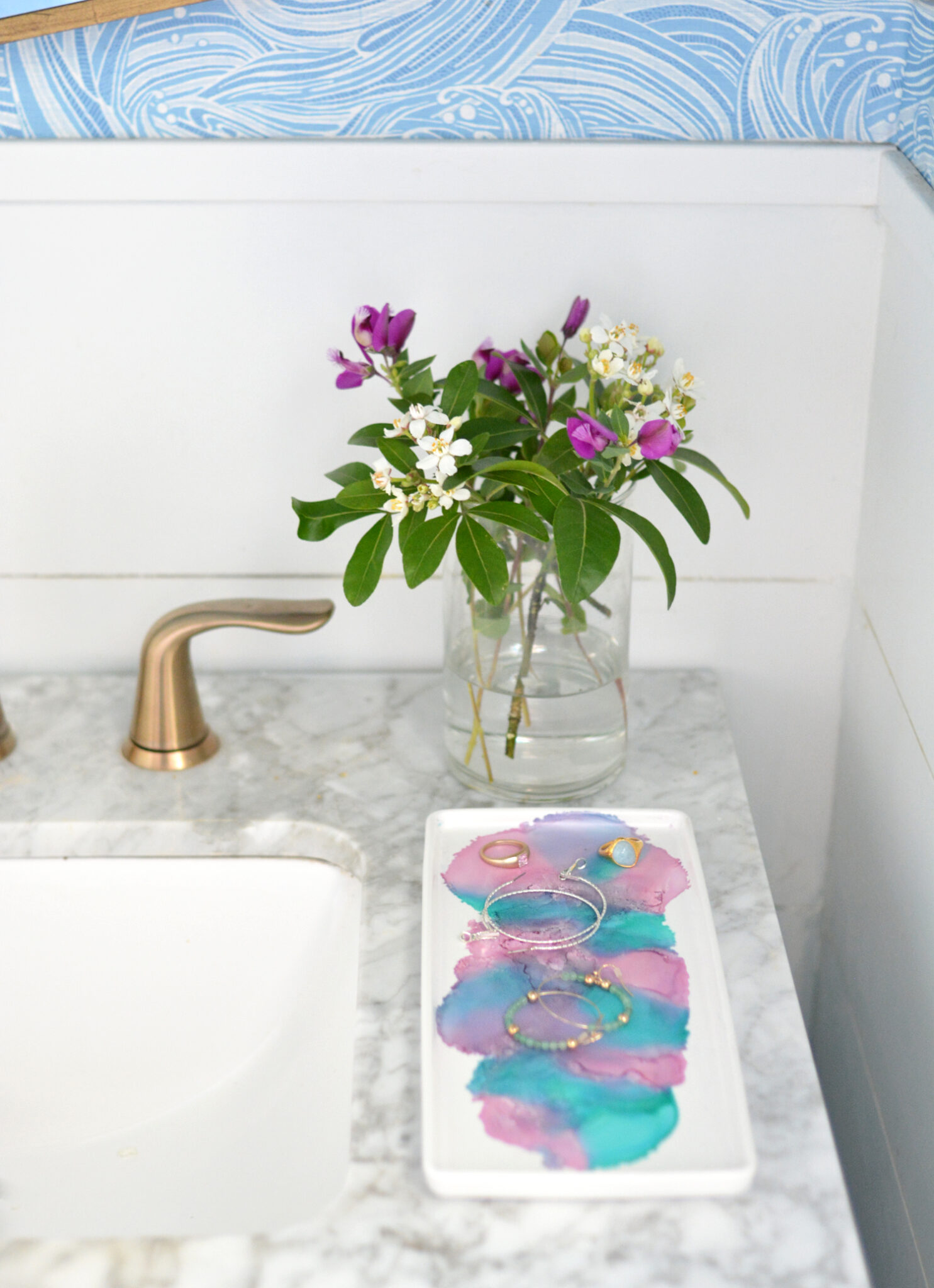 DIY Alcohol Ink Trays | Centsational Style